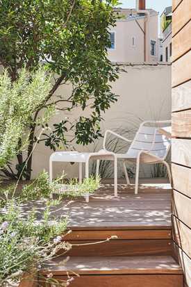 Aménagement paysager d’une terrasse 100% bois